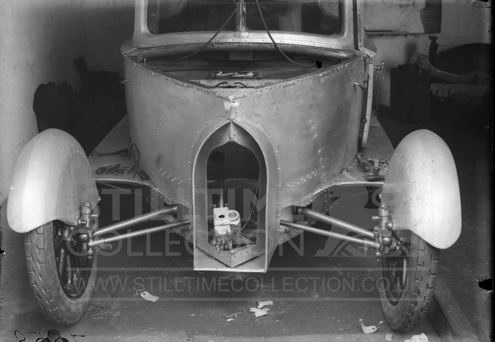 car engineering hood london lucas north place putney robin robin hood ...