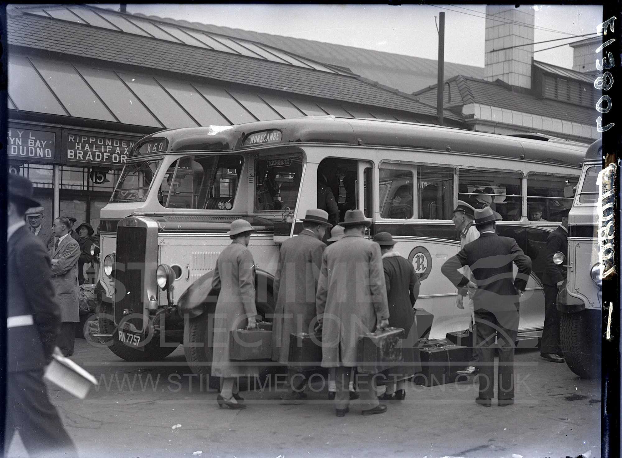 tpt transport bus minibus double decker coach station train rail ...