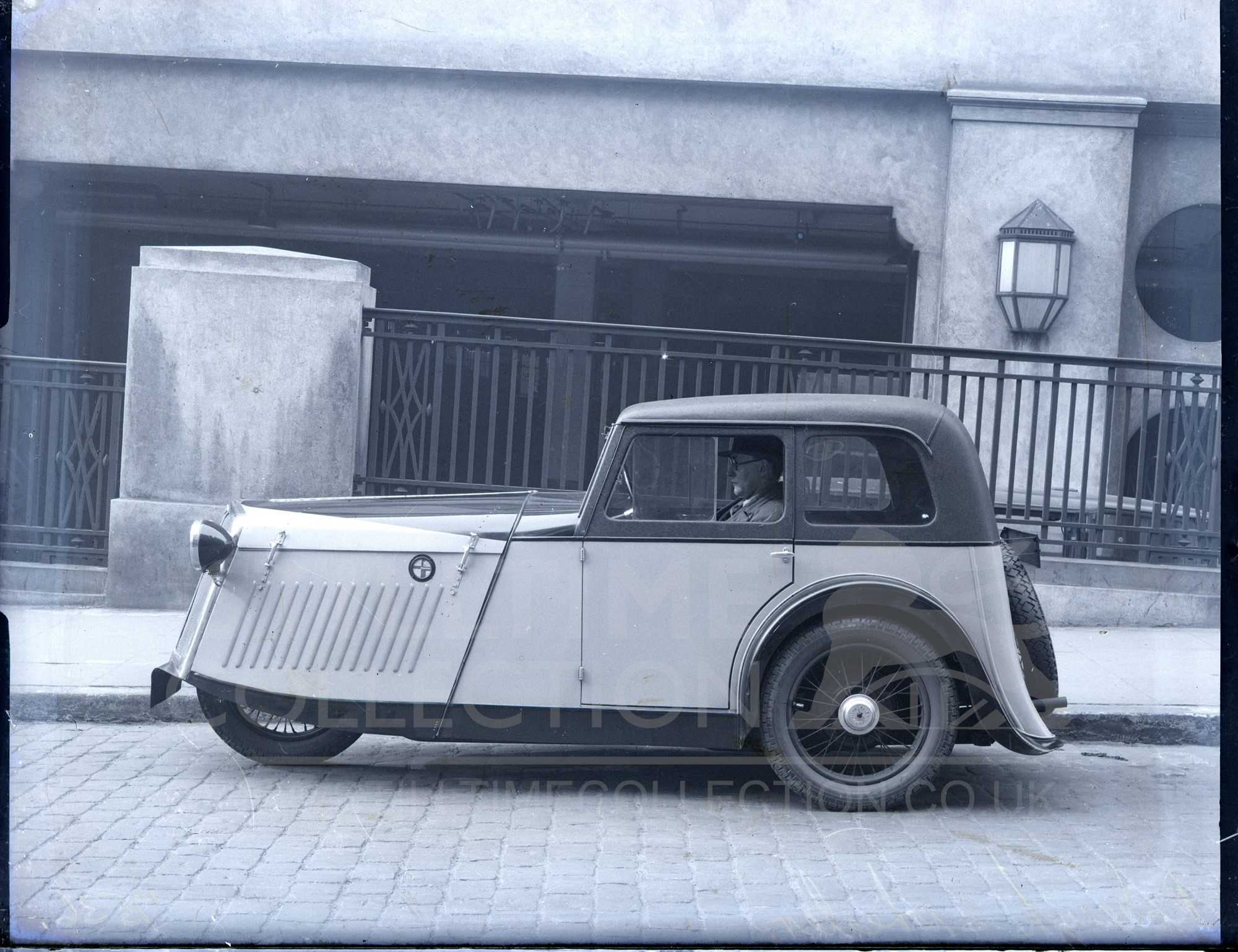 microcar tpt transport car automobile motorcar trike tricycle cycle ...