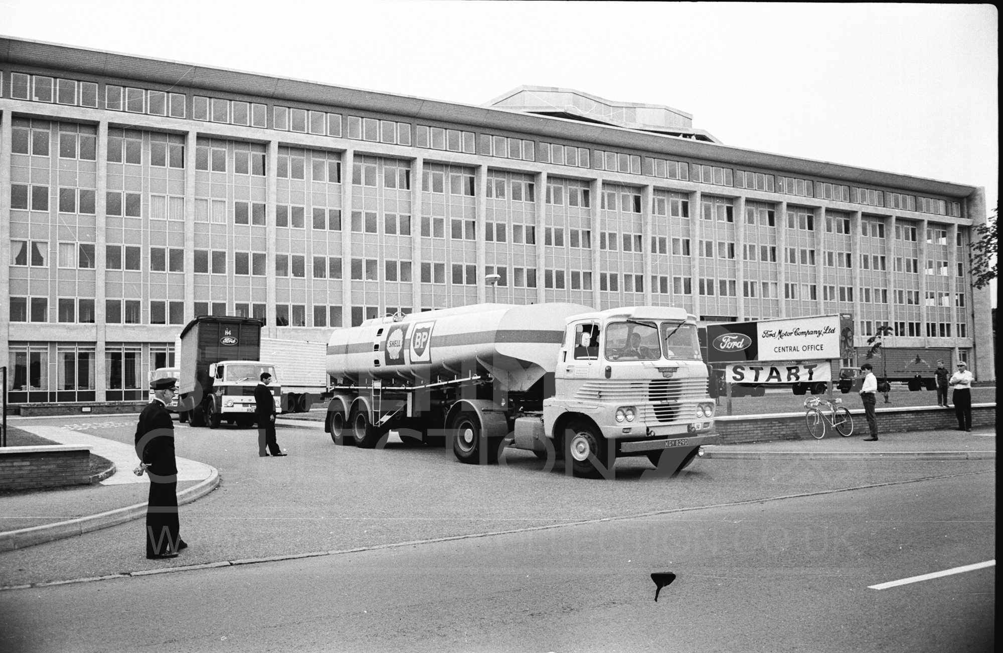 tpt transport truck lorry wagon scammell routeman coy shell bp ldoy ...