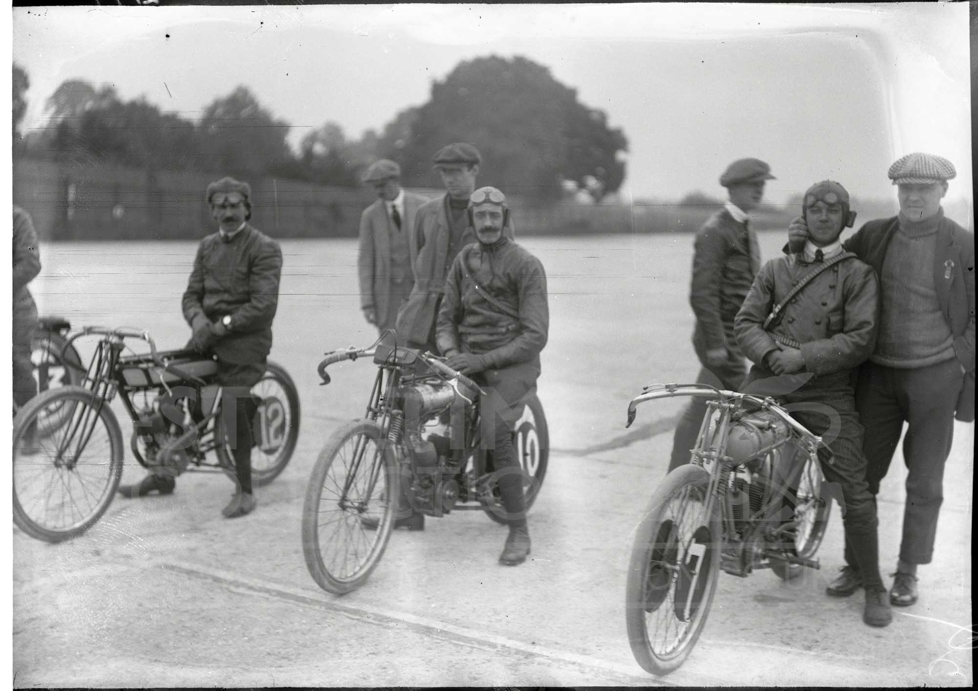 starbike tpt transport bike riders racing prix motor sport raceway race ...