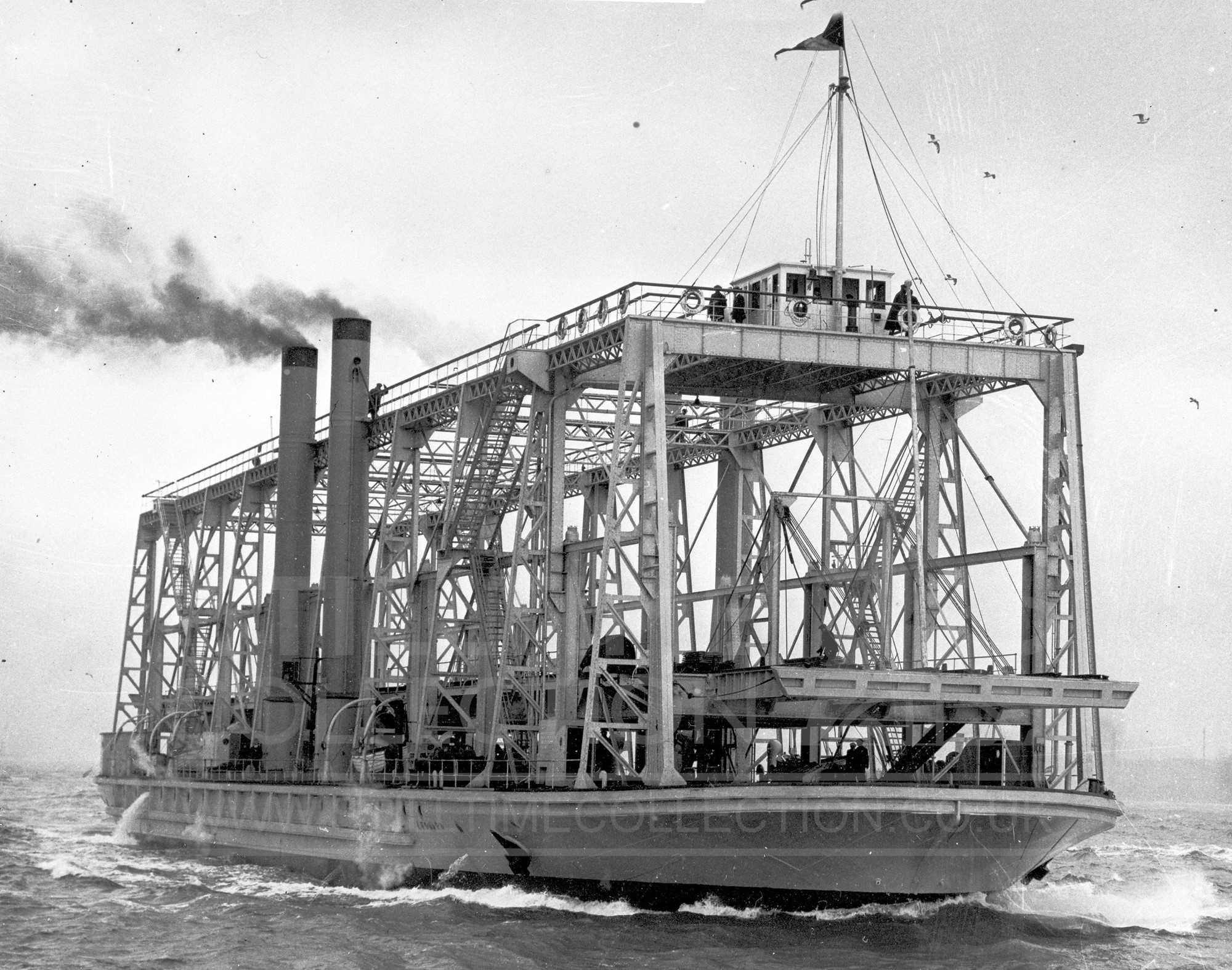 tpt transport ship boat sail train station rail railway ferry quebec ...