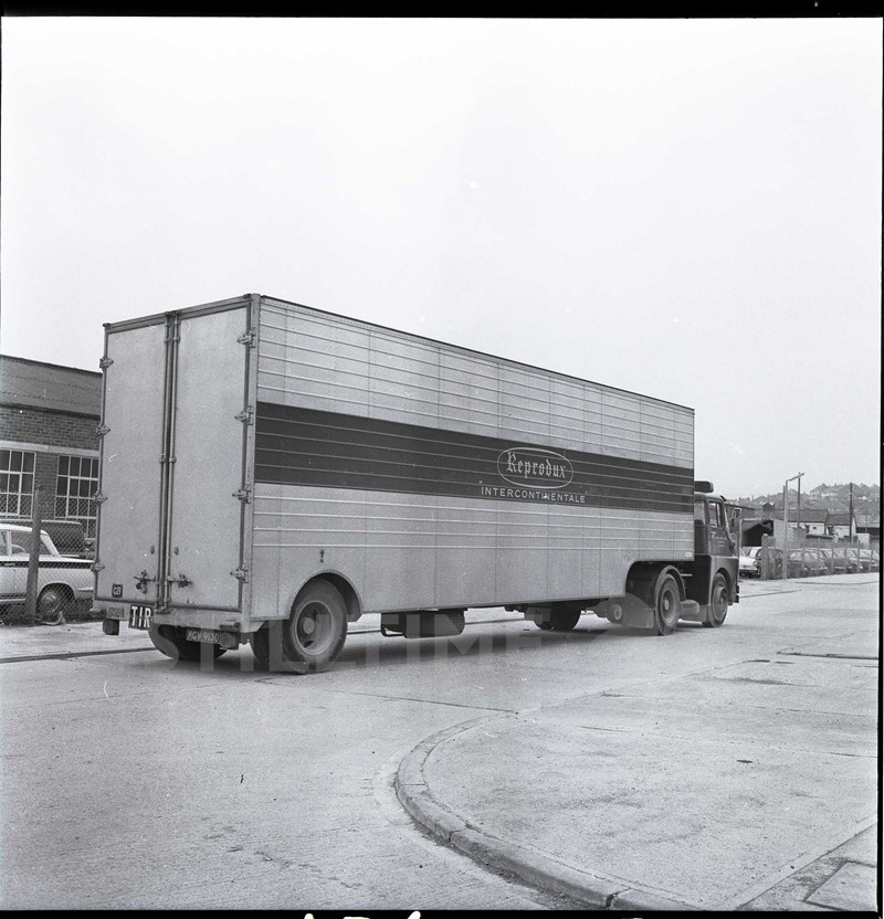 tpt transport truck lorry wagon guy man boy male invincible artic ...