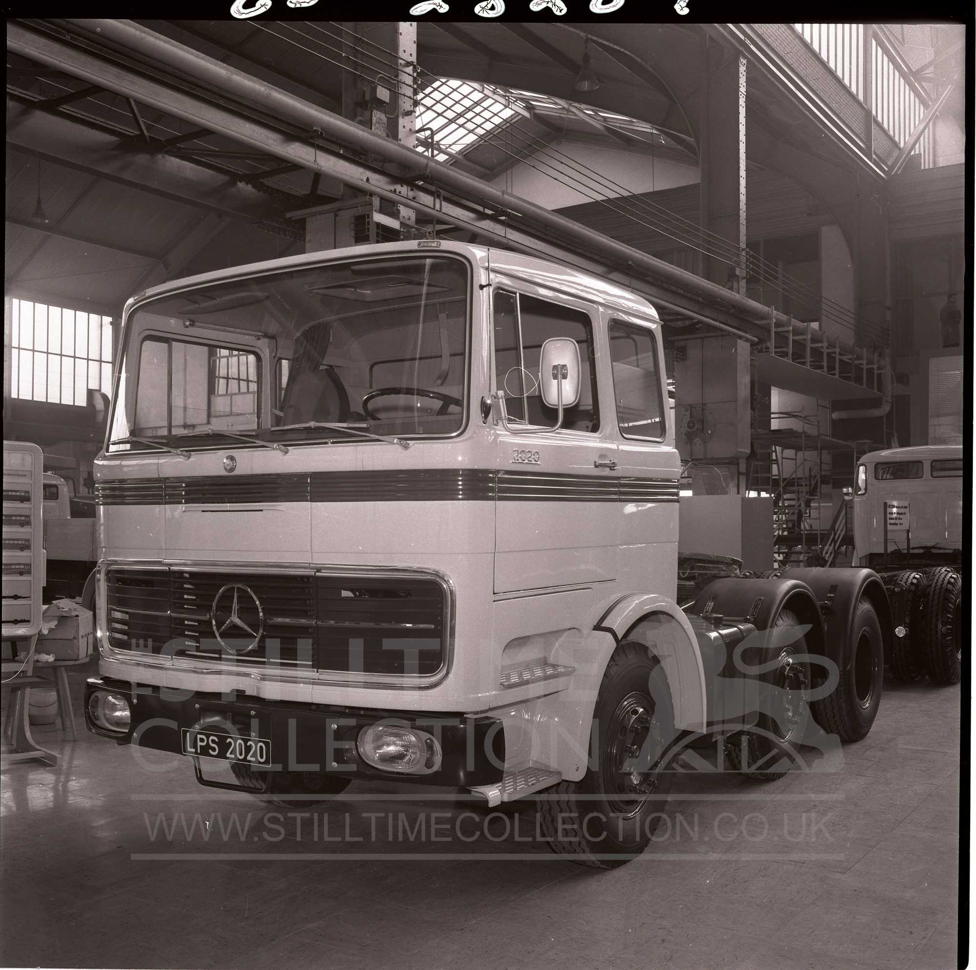 tpt transport truck lorry wagon german? motor engine show presentation ...