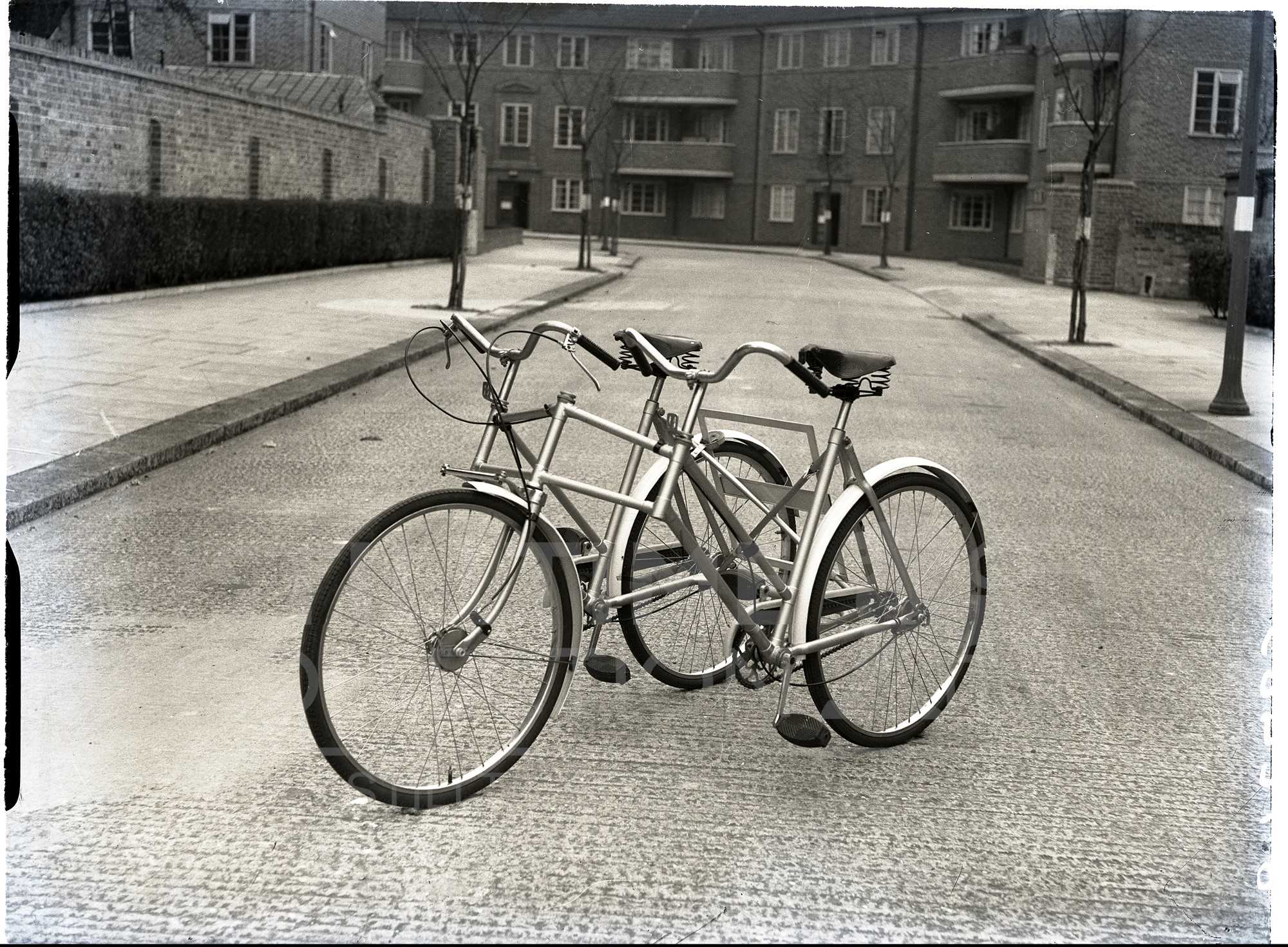 tpt transport cycle trike tricycle quirky strange ww2 world war soldier ...
