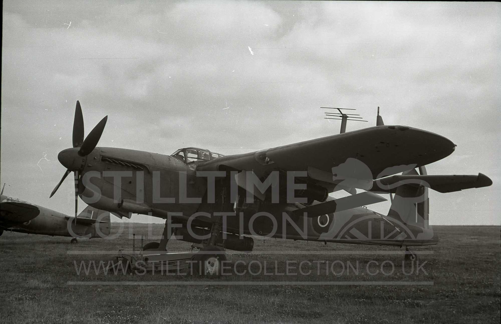 aircraft plane vehicle airplane flight flying aero tpt transport air ...