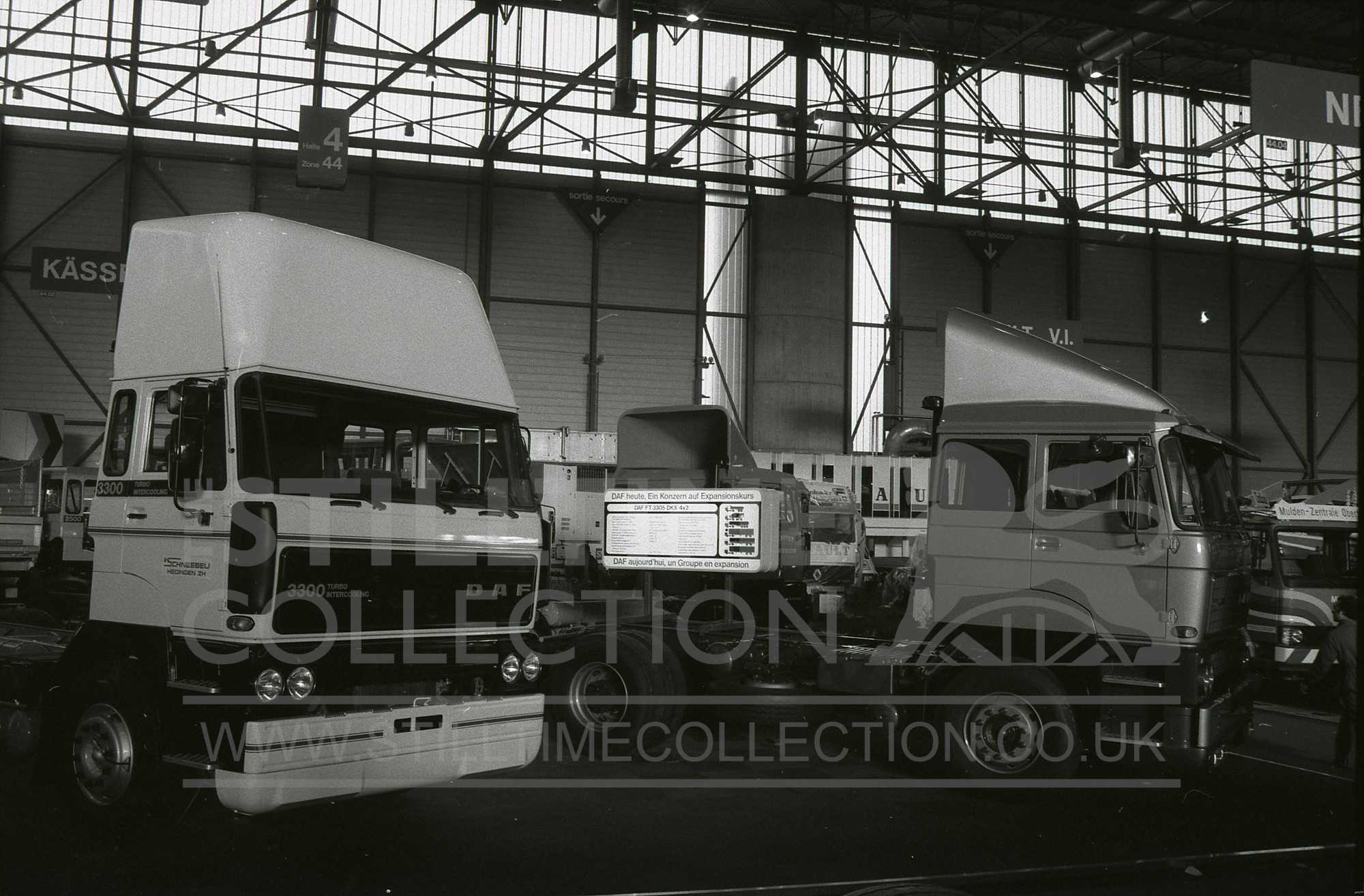 tpt transport truck lorry wagon daf motor engine show presentation ...