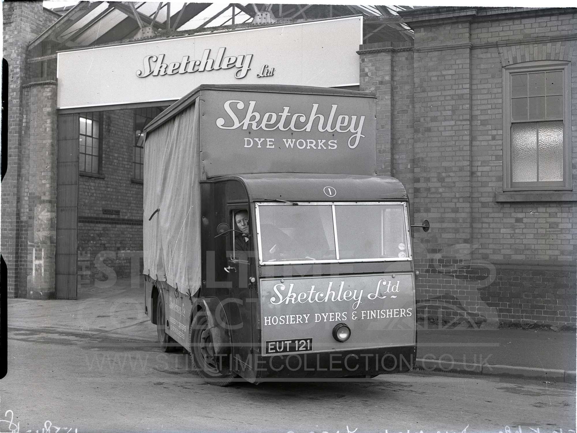 tpt transport truck lorry wagon ford thames river water coy sketchley ...