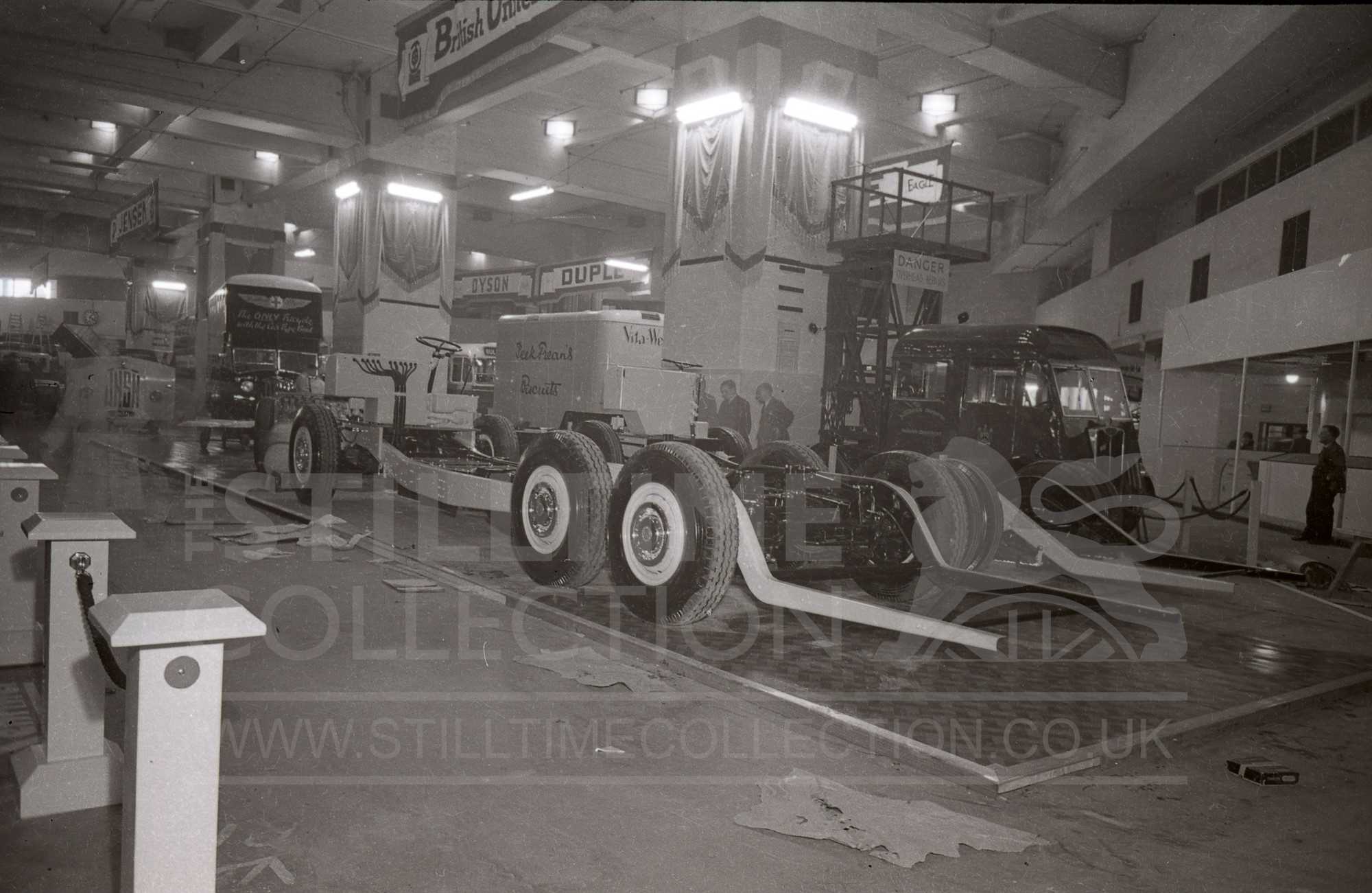 tpt transport truck lorry wagon motor engine show presentation ...