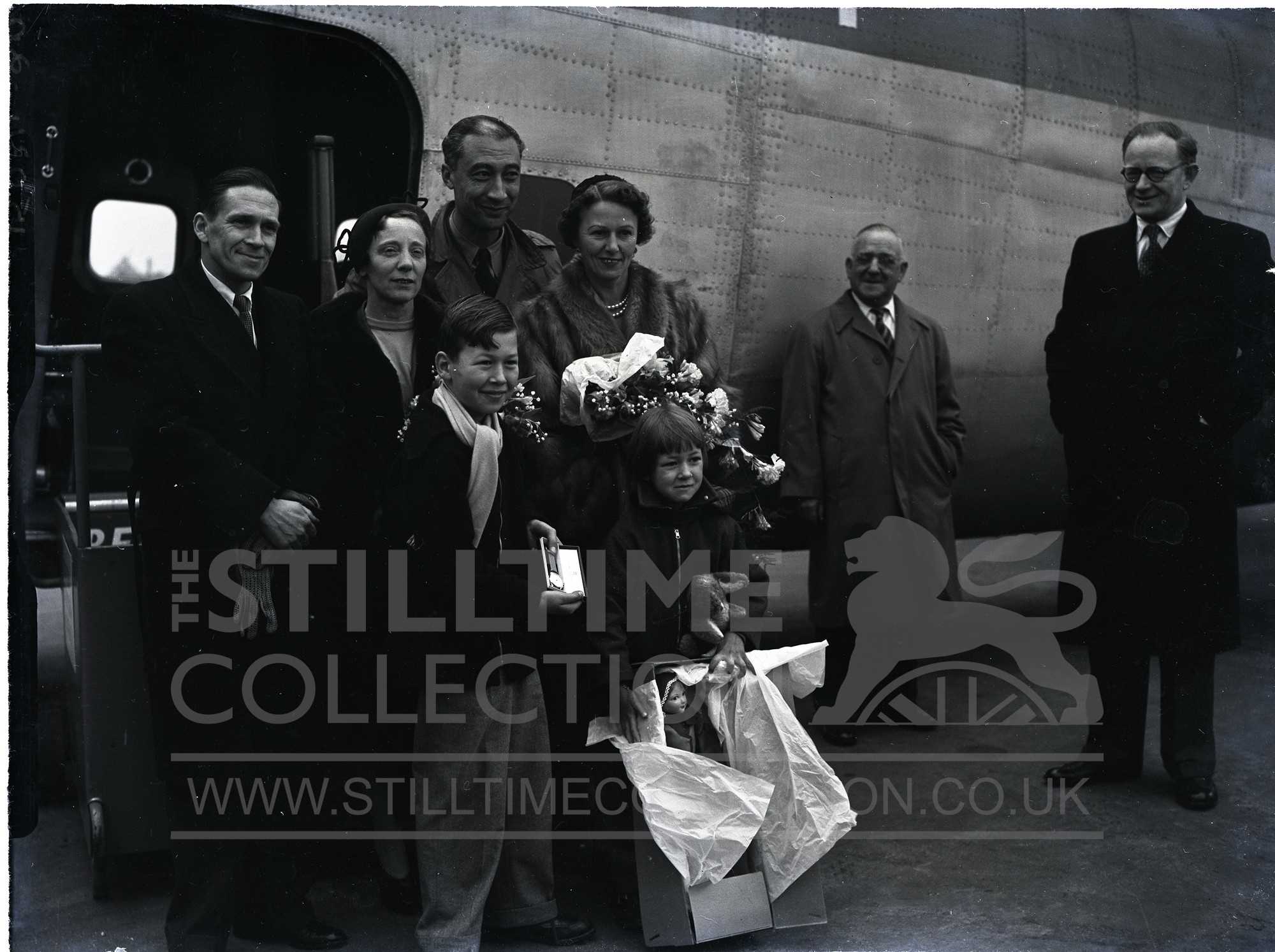 tpt transport car automobile motorcar ford zephy place area scene ...