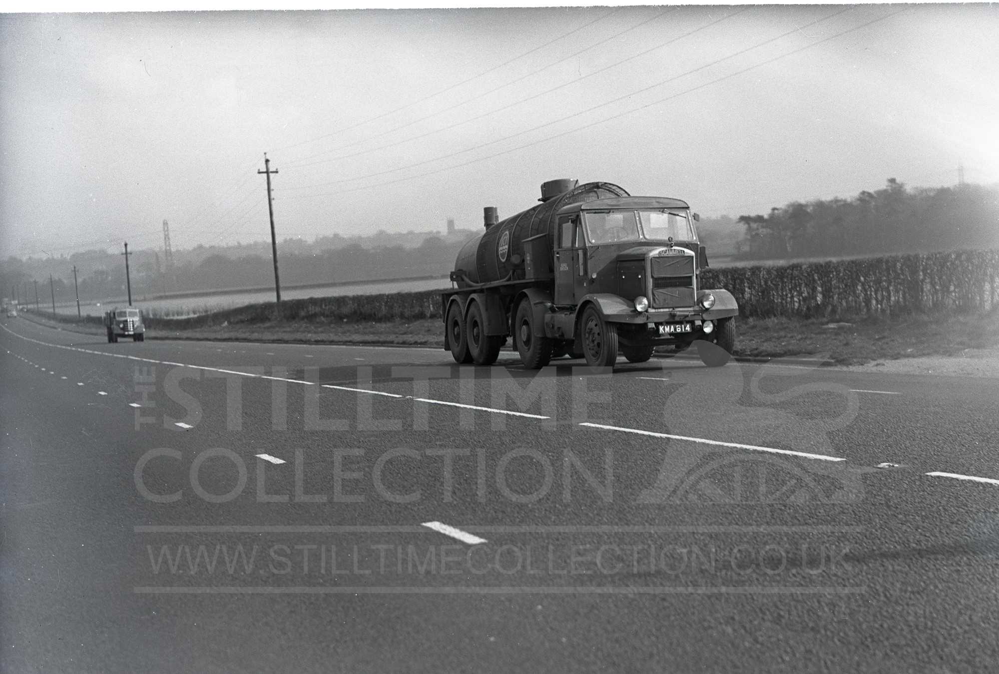 tpt transport truck lorry wagon coy ici place area scene scenery ...