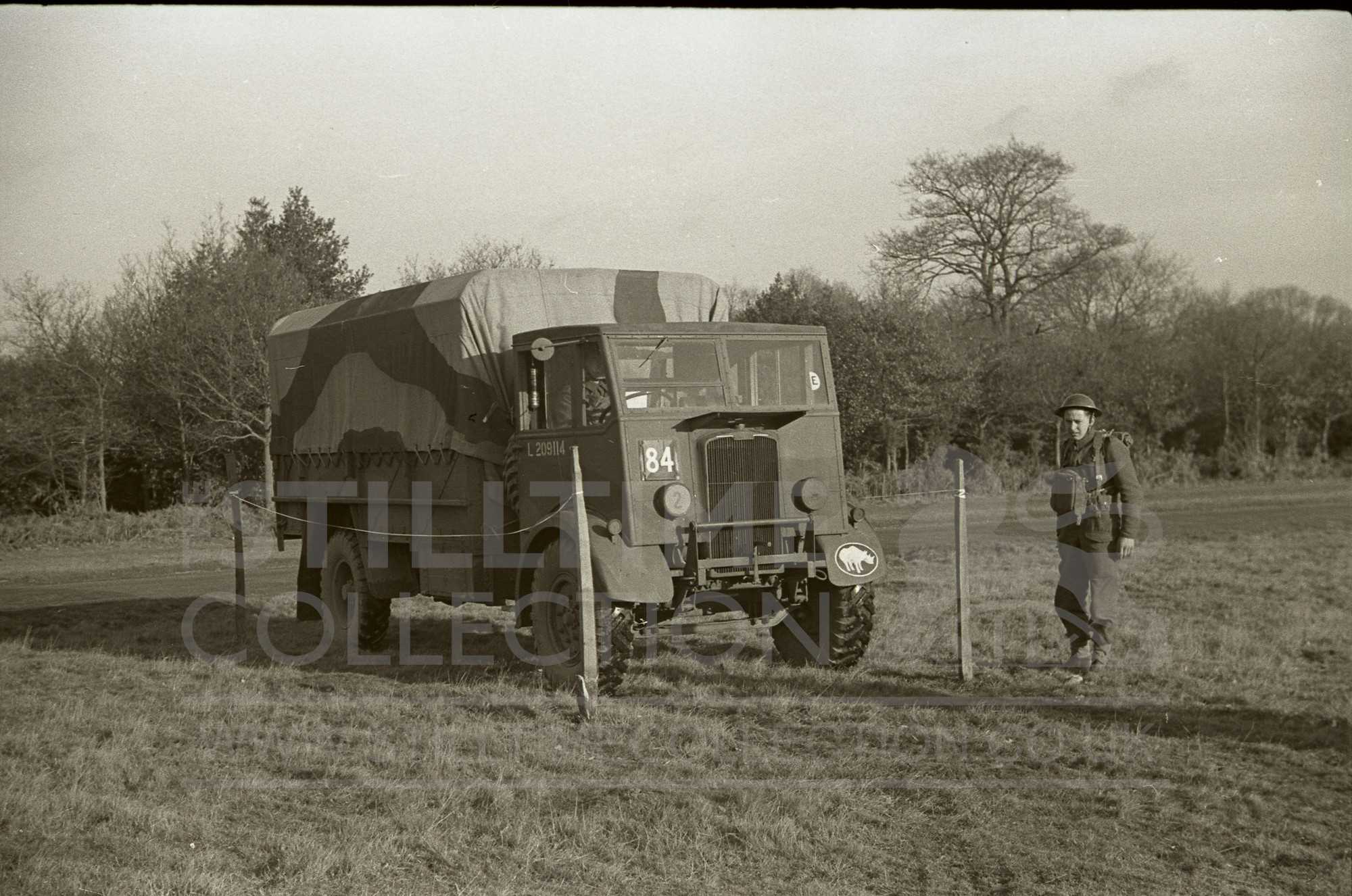 tpt transport truck lorry wagon bedford military soldier war army ww2 ...
