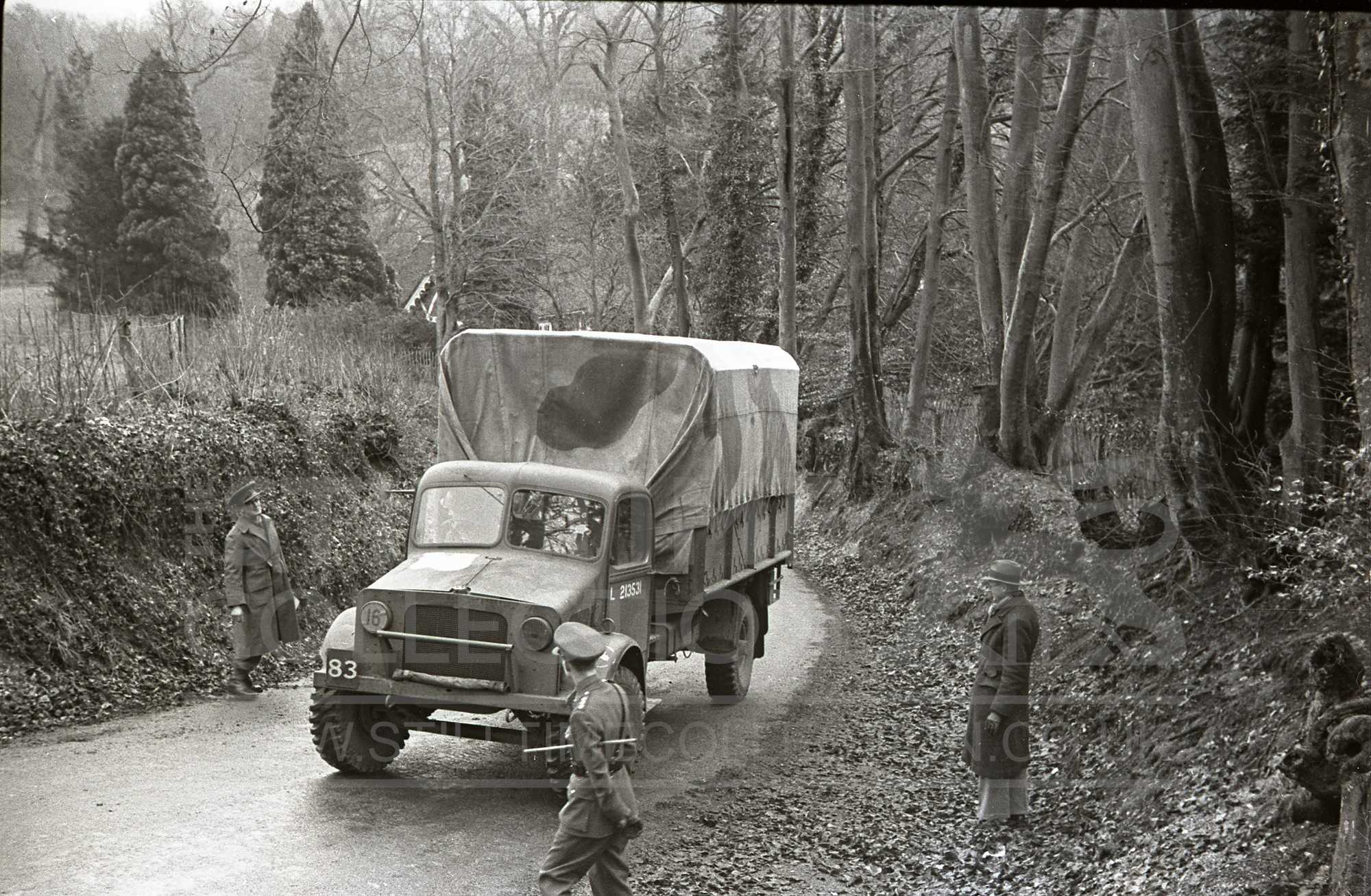 tpt transport truck lorry wagon bedford military soldier war army ww2 ...