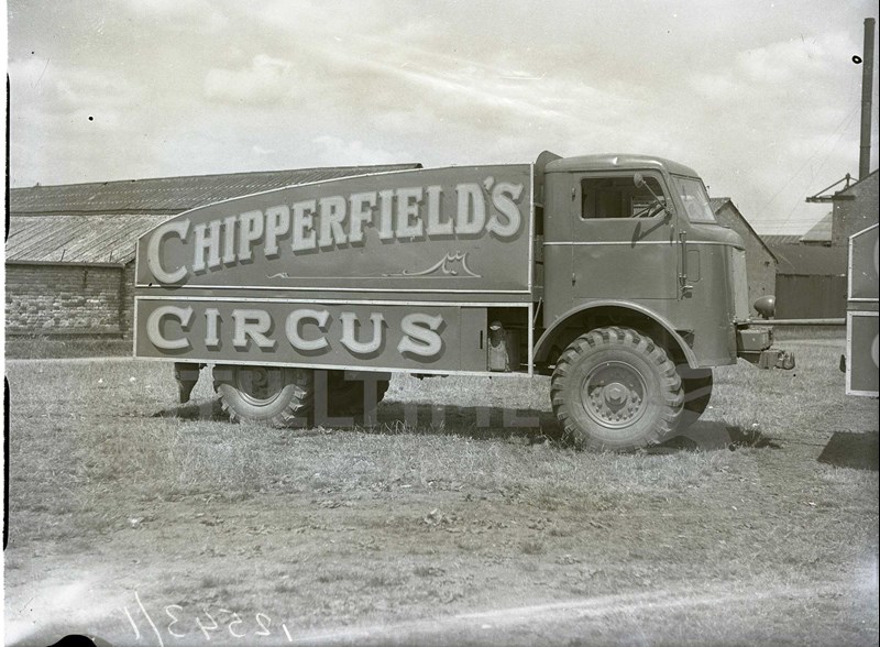 tpt transport truck lorry wagon chipperfields circus military soldier ...