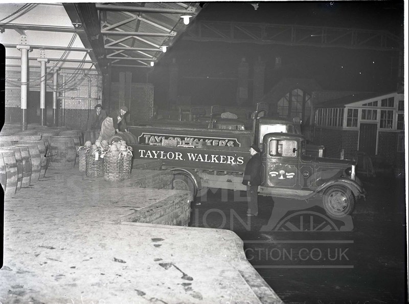 tpt transport truck lorry wagon taylor walker brewery beer brewing dray ...