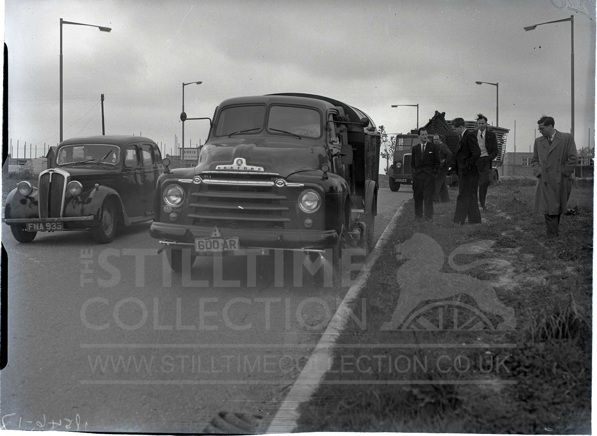 tpt transport truck lorry wagon bedford lacre road carriageway lane ...