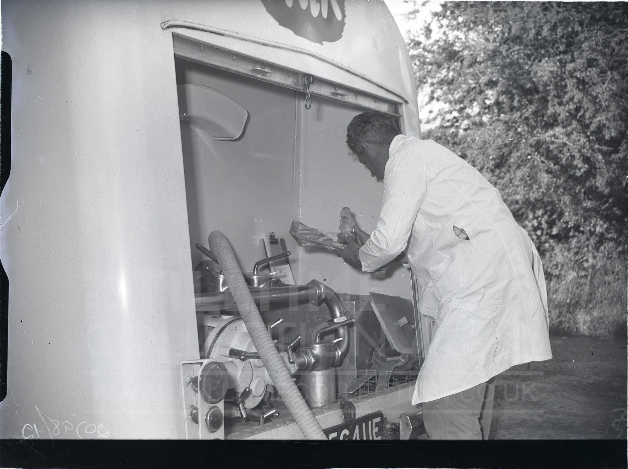 tpt transport truck lorry wagon lad dodge farm animals agriculture ...