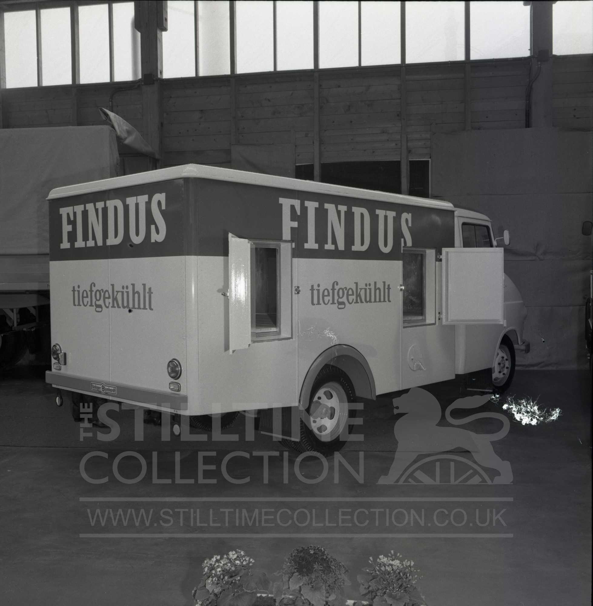 tpt transport truck lorry wagon motor engine show presentation ...