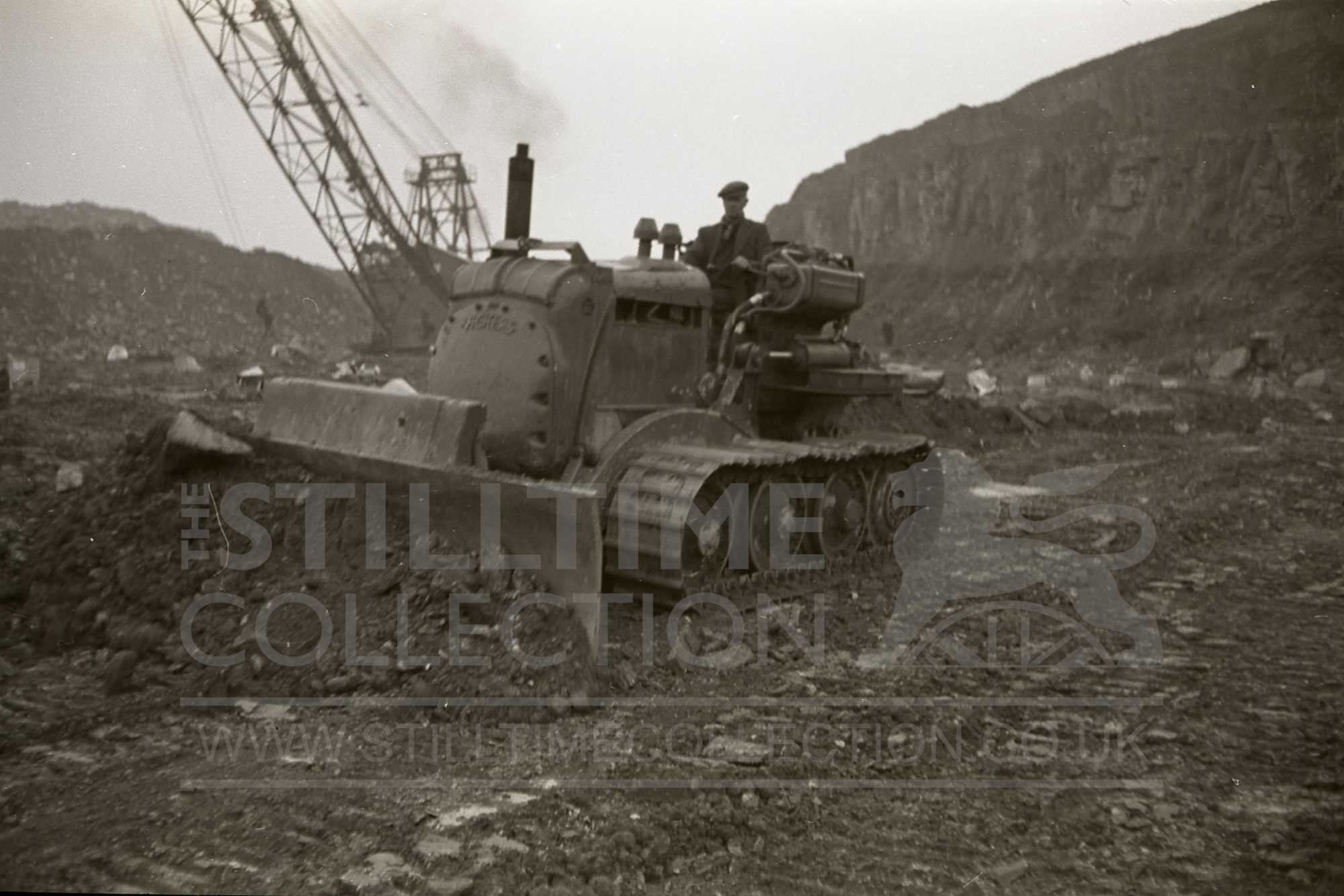 plant excavator dozer vickers at scotstown open cast coal mine heddon ...