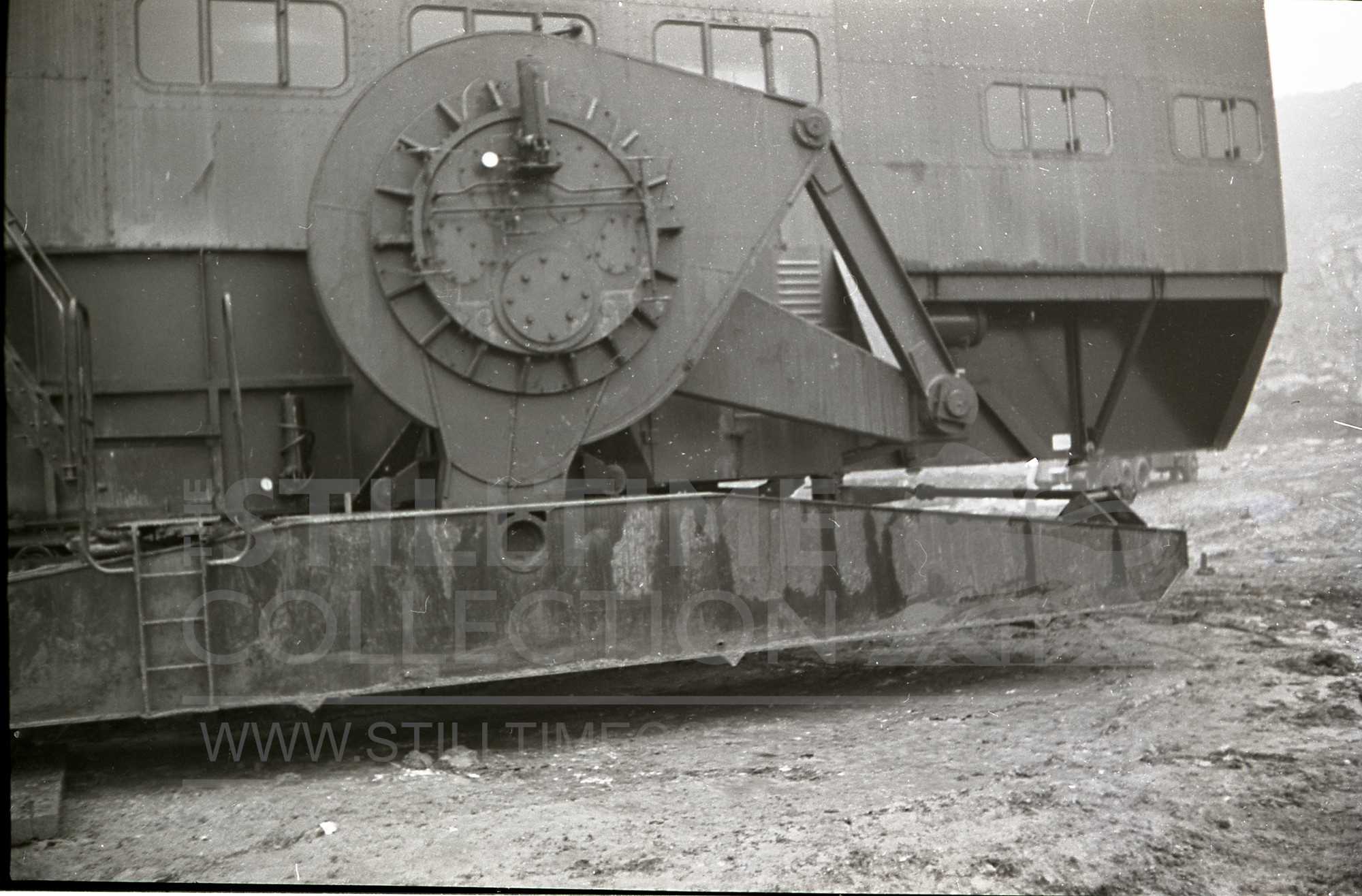 plant excavator dozer vickers at scotstown open cast coal mine heddon ...
