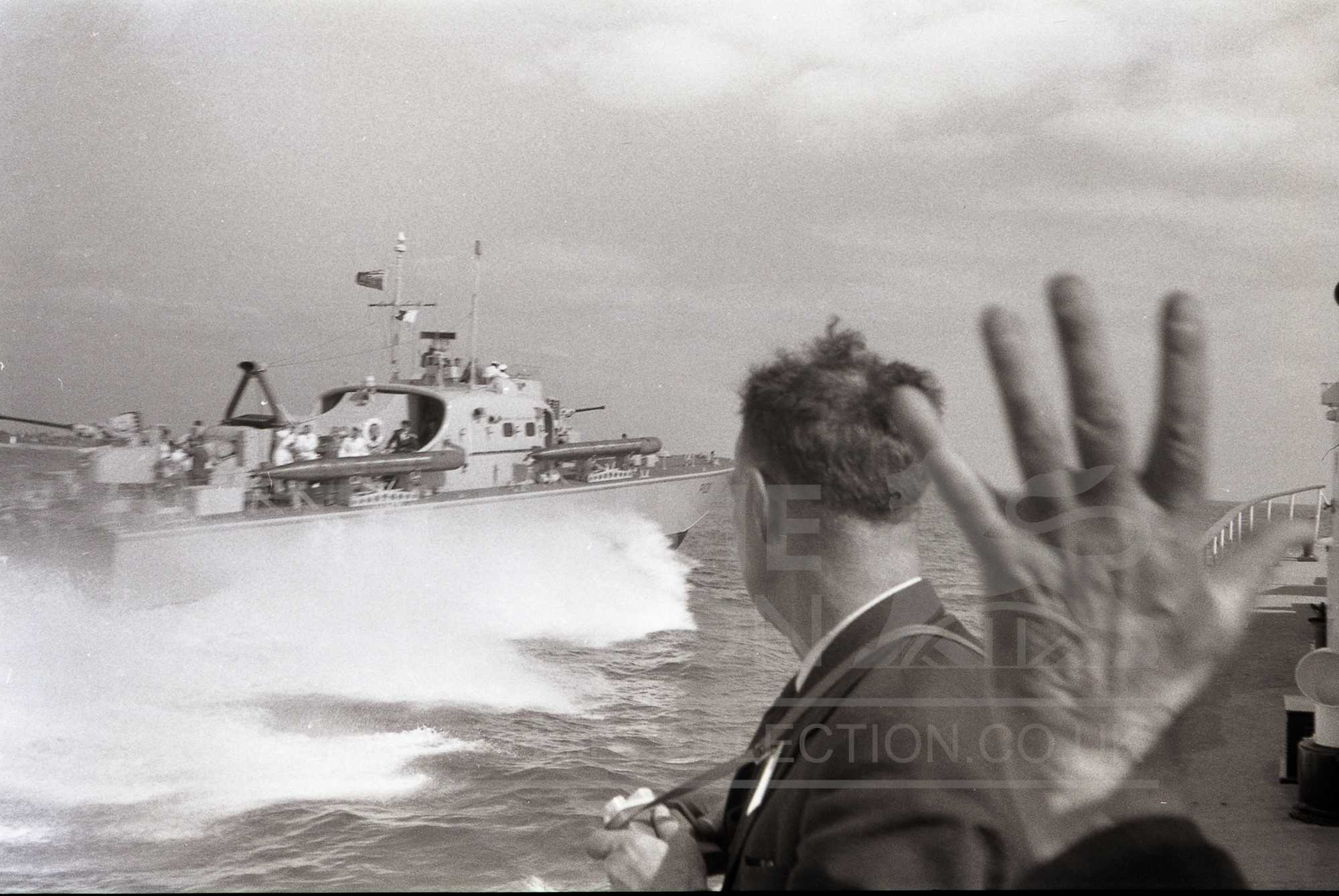 tpt ship mtb torpedo boat fast patrol boat gas turbine warship hms ...