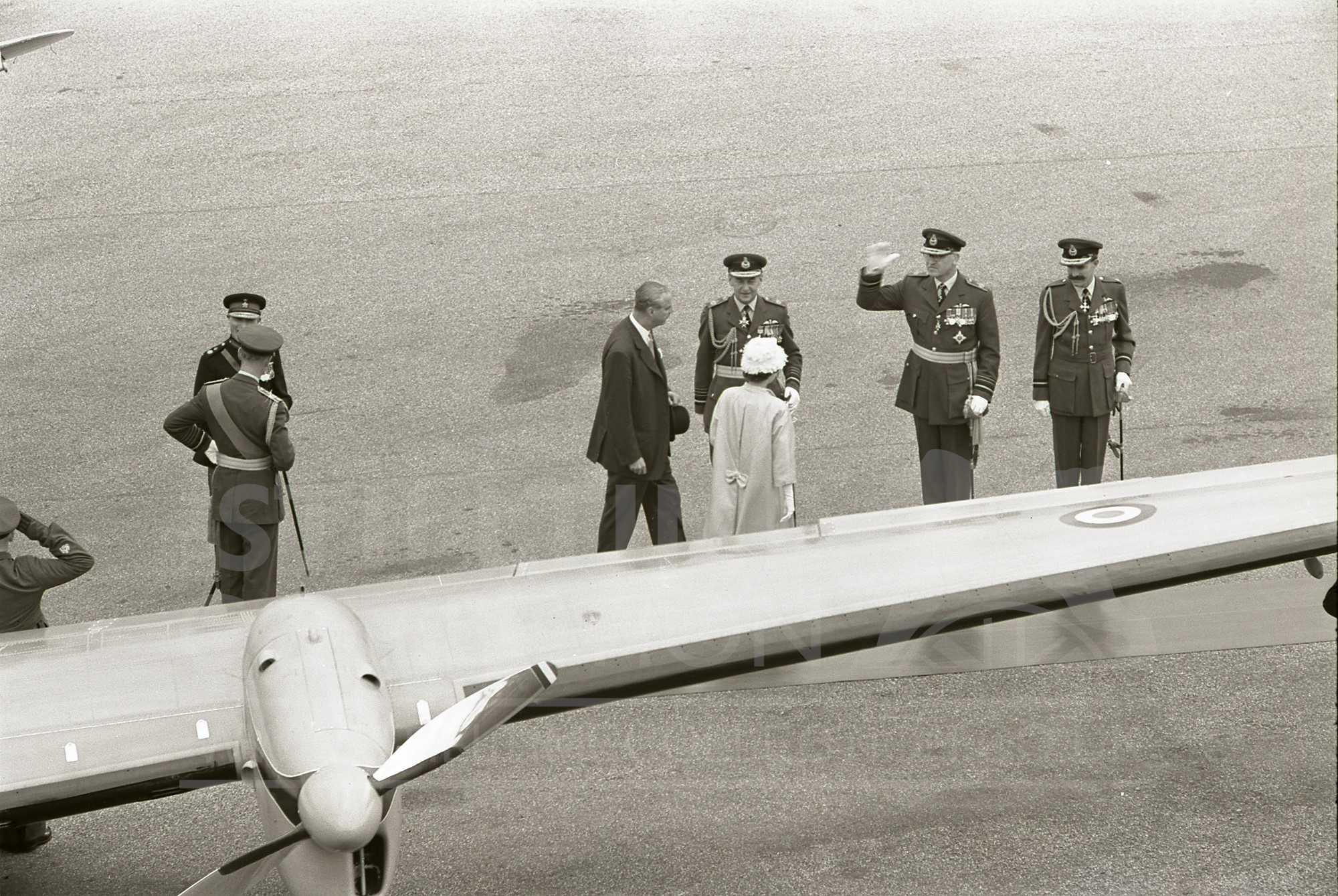 military air force raf passing out parade cranwell queen elizabeth duke ...