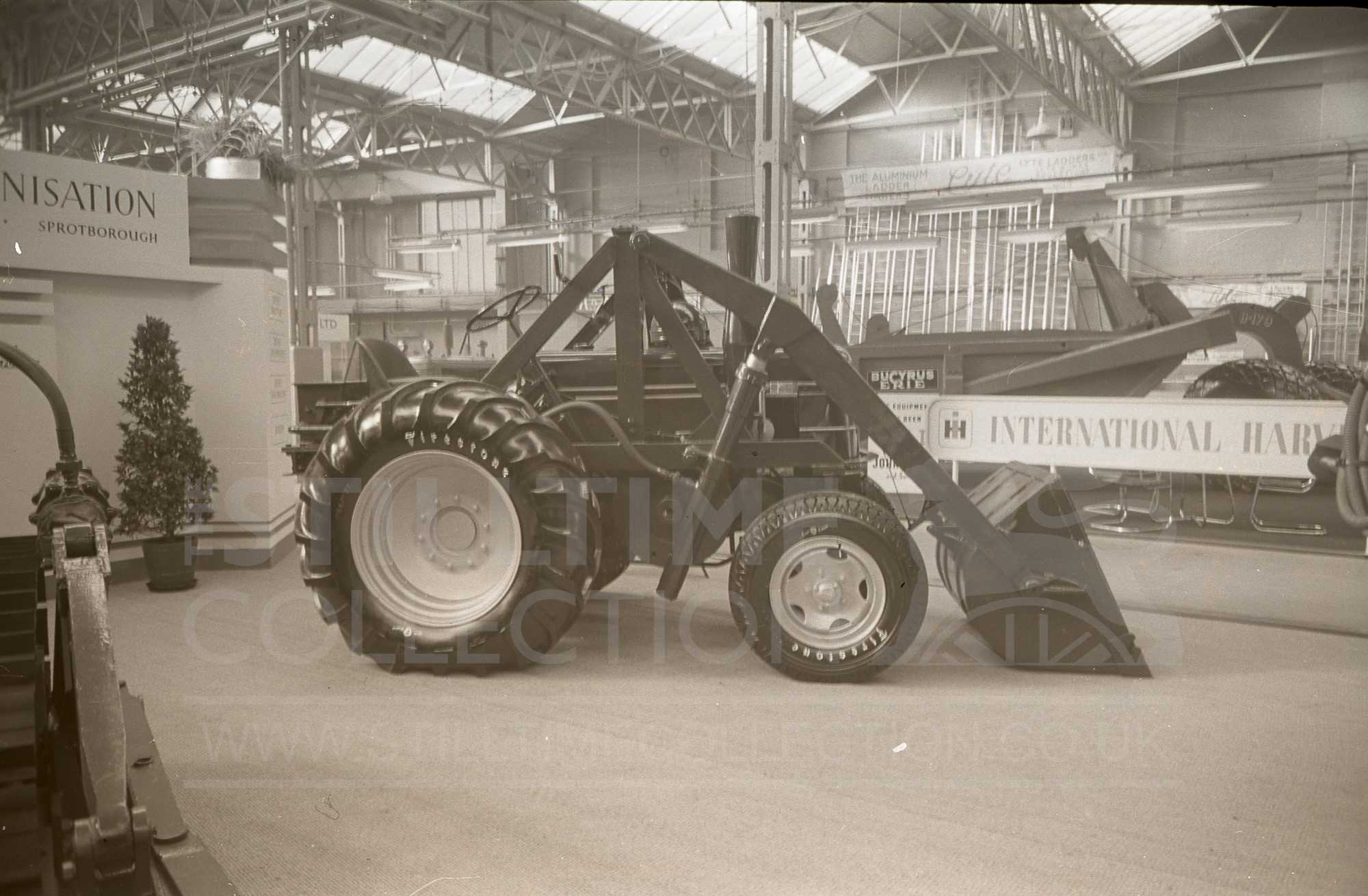plant excavator tractor bulldozer public works and municipal exhibition ...